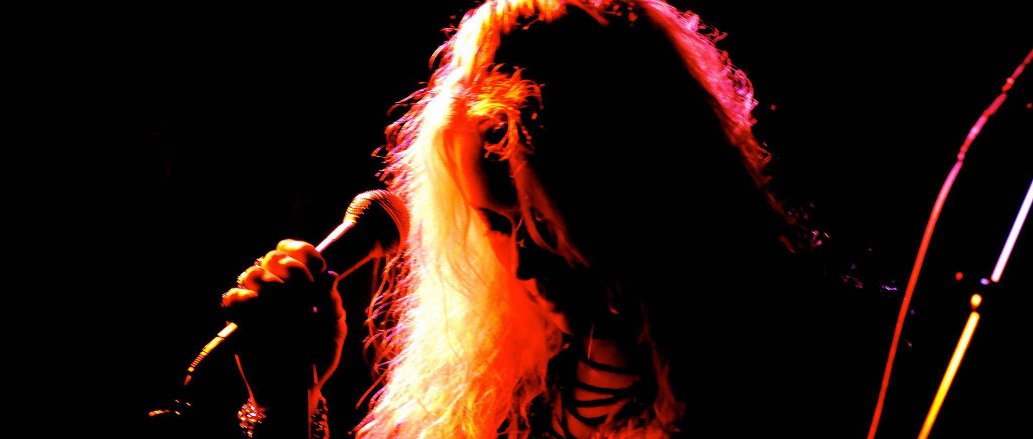 Video: Jennifer Hope - Bring Me to Life (Cover) | BoomBoomChik